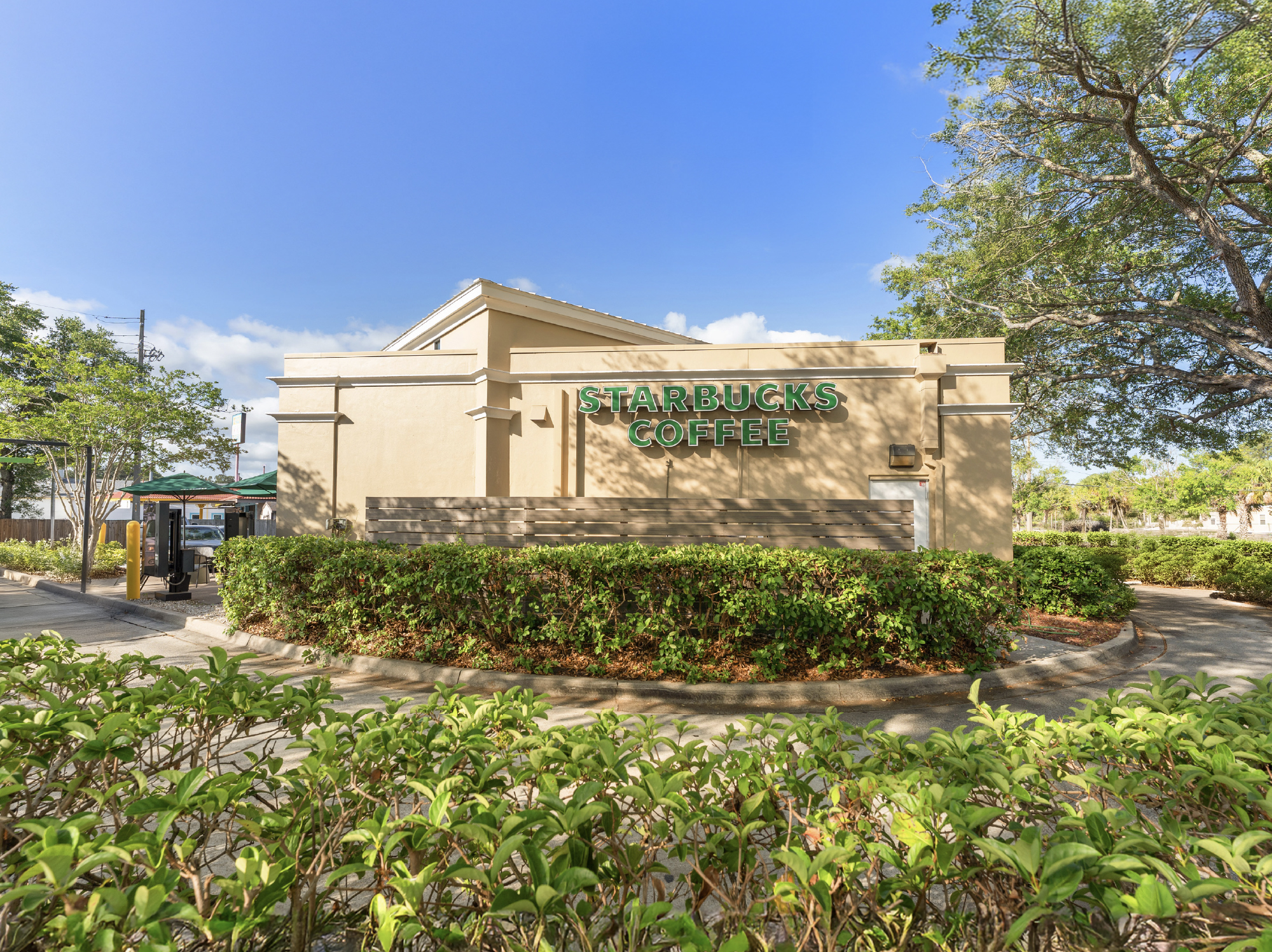 Jacksonville: Starbucks Lease｜Dividenz